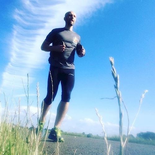 Giving back by running | World's Marathons